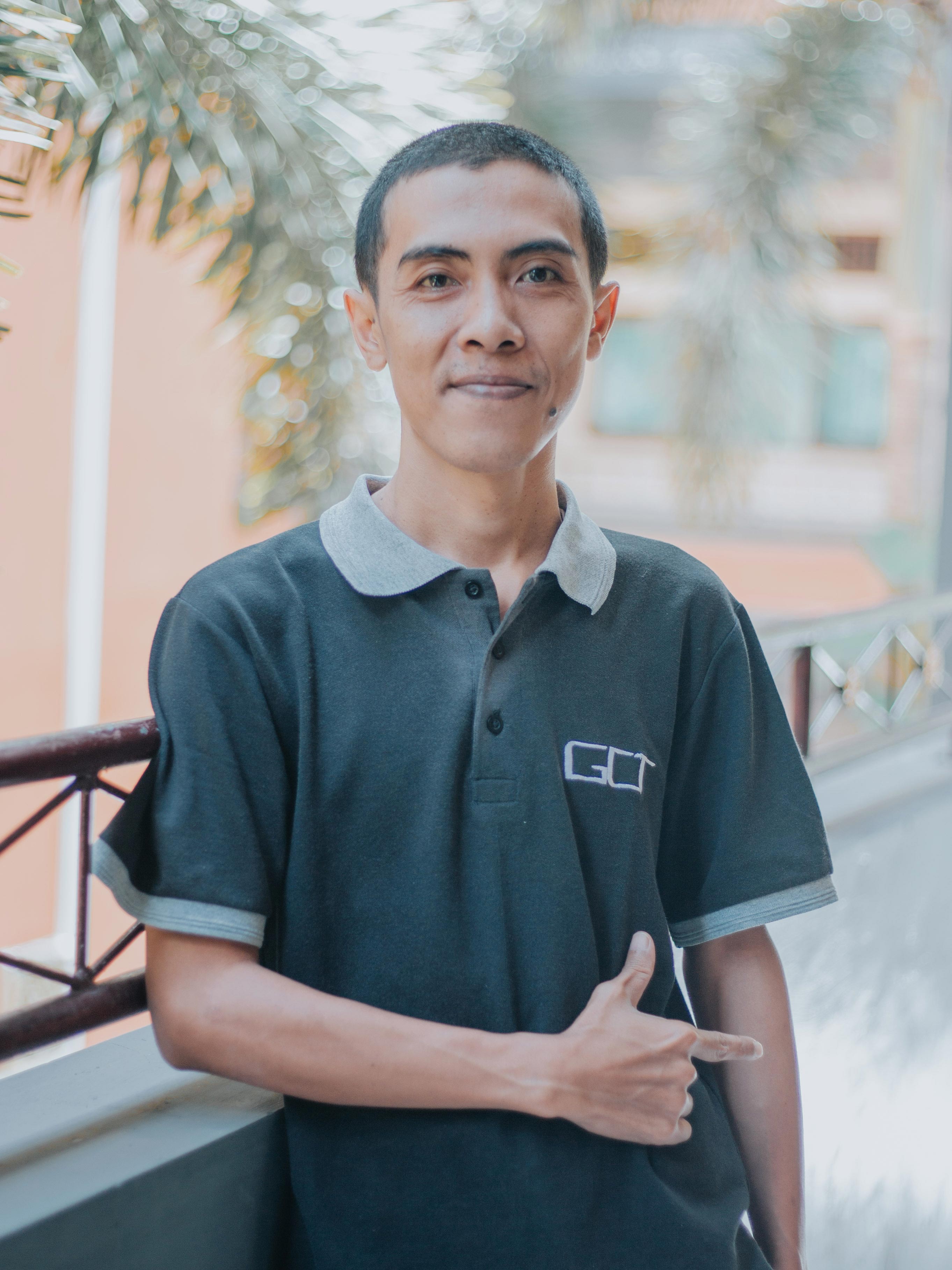 SMA (SLUA) Saraswati 1 Denpasar | Staff